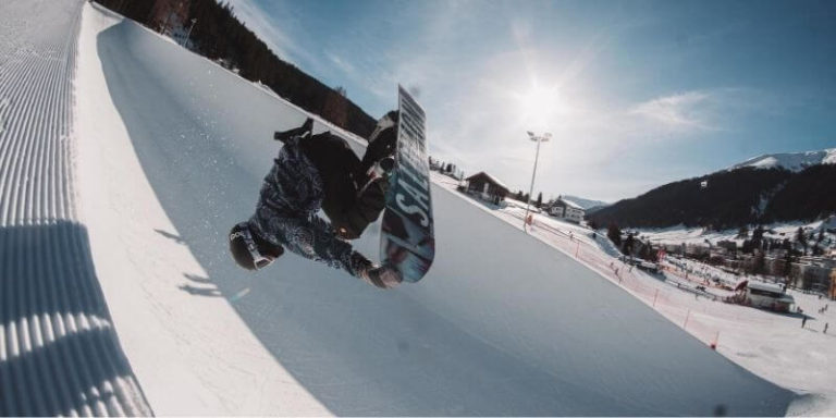 How to Do a Backflip on Snowboard (Skills + 6 Steps)