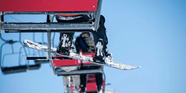 How to Get Off Ski Lift with Snowboard (6 Easy Steps)