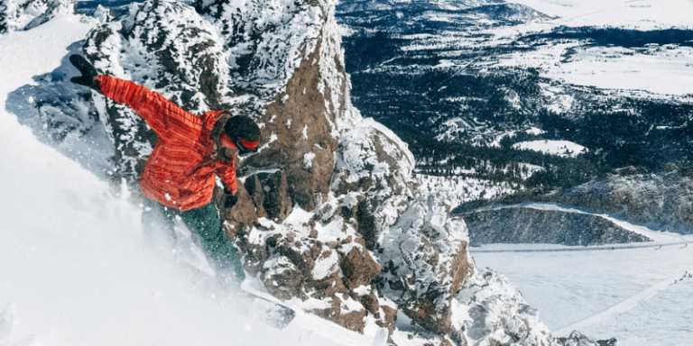 Why Do They Say Shred in Snowboarding? (Explained)